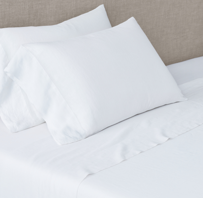 Italian Ultra-Fine Lightweight Linen Sheet Set | RH