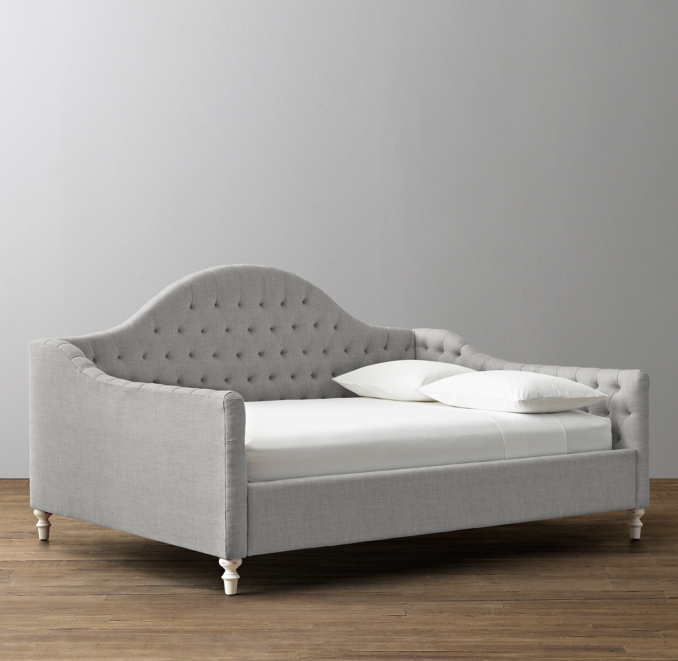 Reese Tufted Daybed | RH