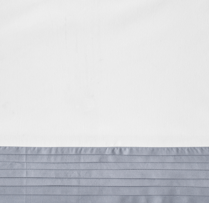 Pleated Percale Bedding Swatch | RH